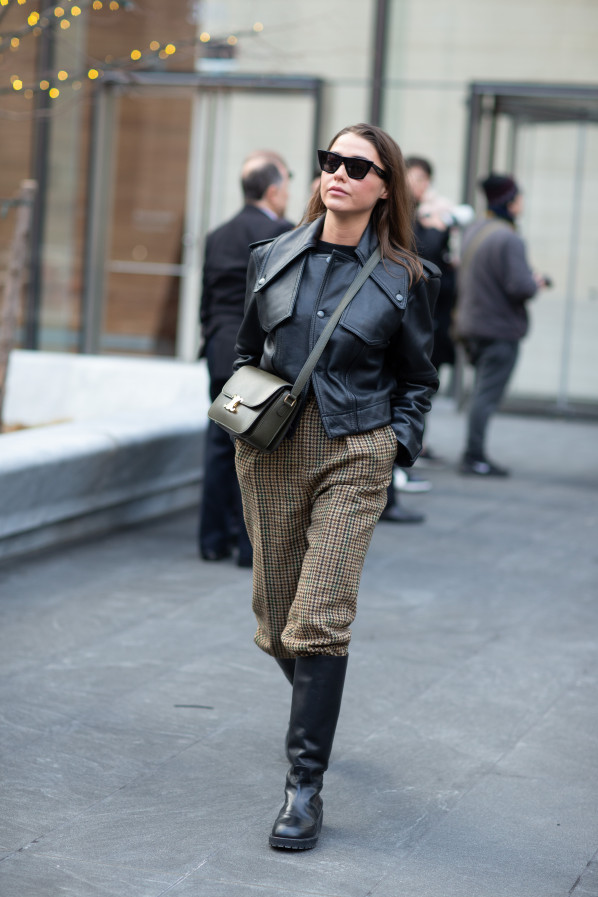 nachahmen Humanressourcen nicht hose mit boots Paket intern rollen